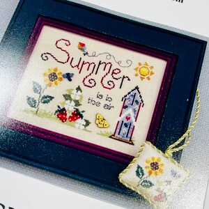 Brittercup Designs Summer is in the Air CP25 Counted Cross Stitch ...