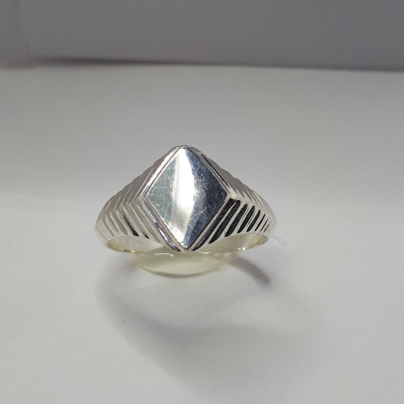 Womens Signet Ring - Etsy