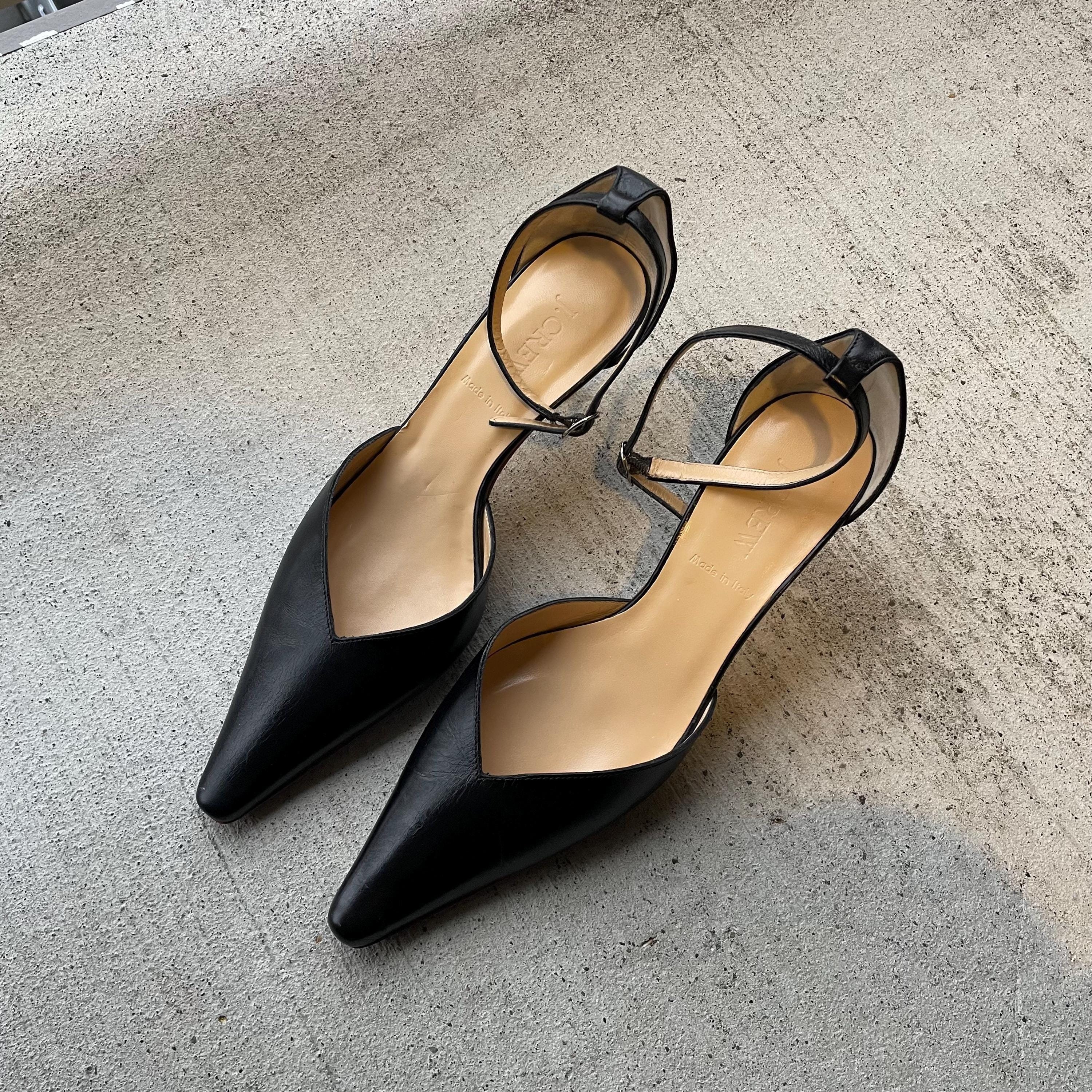 Vintage Manolo Blahnik 38.5 - Etsy Vintage Manolo Blahnik 38.5 - Etsy