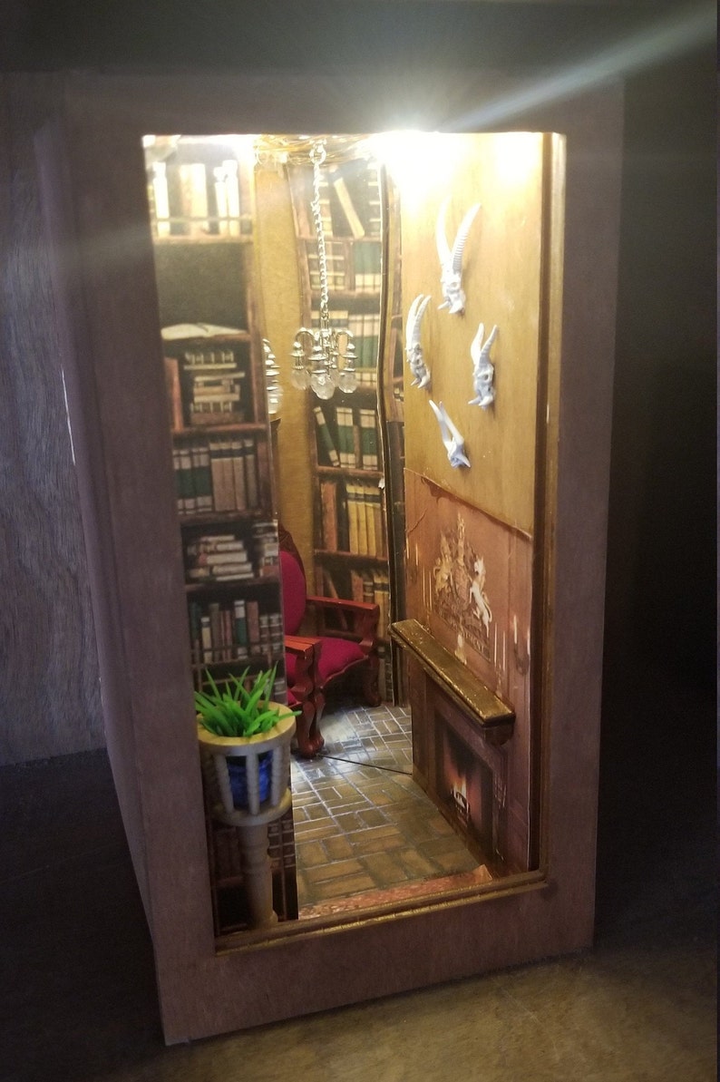Library Book Nook - Etsy