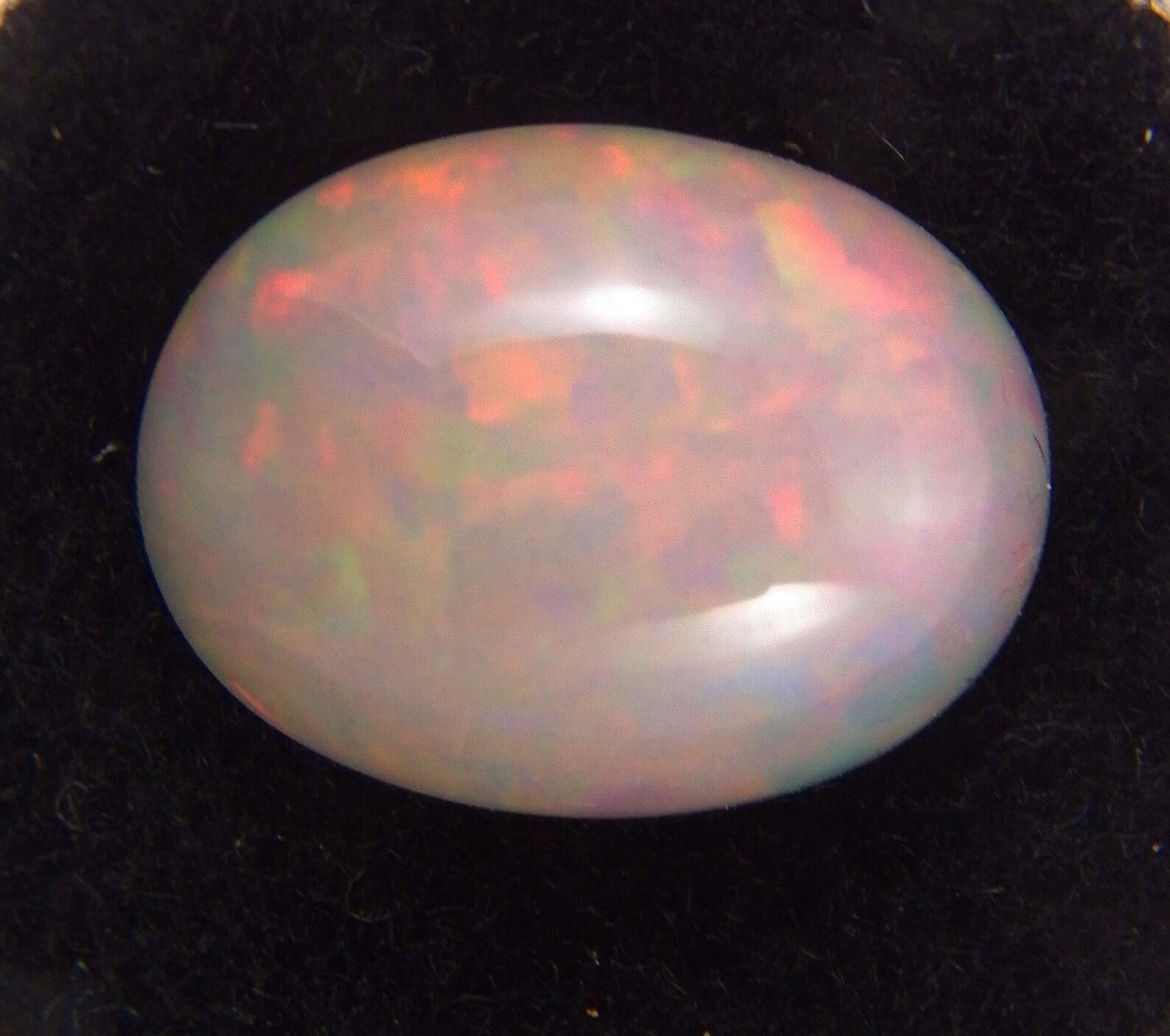 Australian, Opal, 5.52 Carats, Opaque, Read Broad Flash, AA Grade, Oval ...