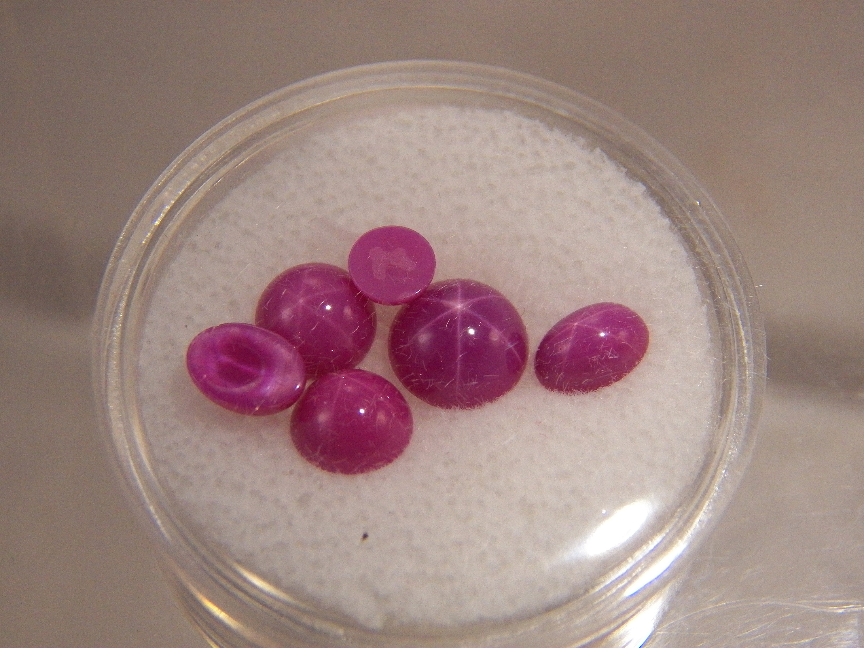 Parcel Linde Star Sapphires 9.07 Carats Red Color Vintage - Etsy