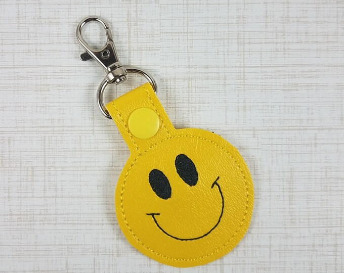 Happy Face Key Chain Happy Face Emote Smiley Face Keychain | Etsy