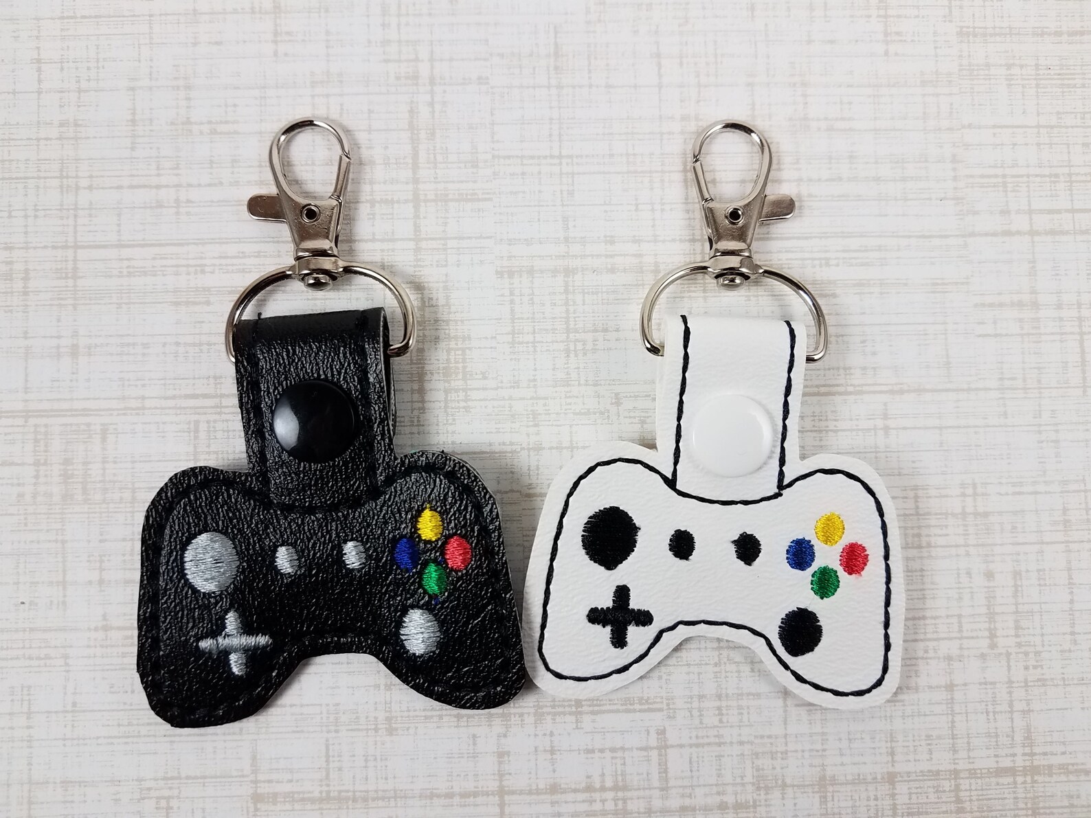 Game Controller Keychain, Gamer Gift, Xbox Controller, Key Chain, Nerd ...