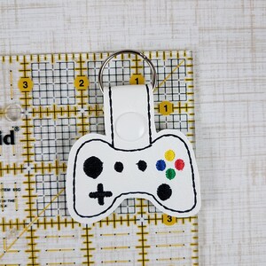 Game Controller Keychain, Gamer Gift, Xbox Controller, Key Chain, Nerd ...