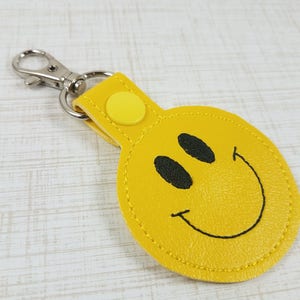 Happy Face Key Chain Happy Face Emote Smiley Face Keychain | Etsy