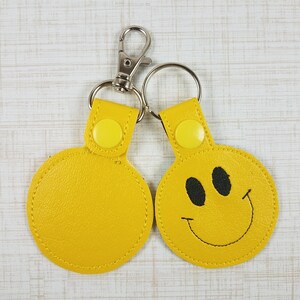 Happy Face Key Chain, Happy Face Emote, Smiley Face Keychain, Happy ...