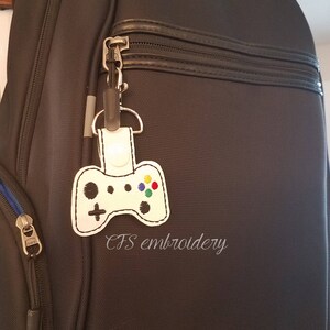 Game Controller Keychain, Gamer Gift, Xbox Controller, Key Chain, Nerd ...
