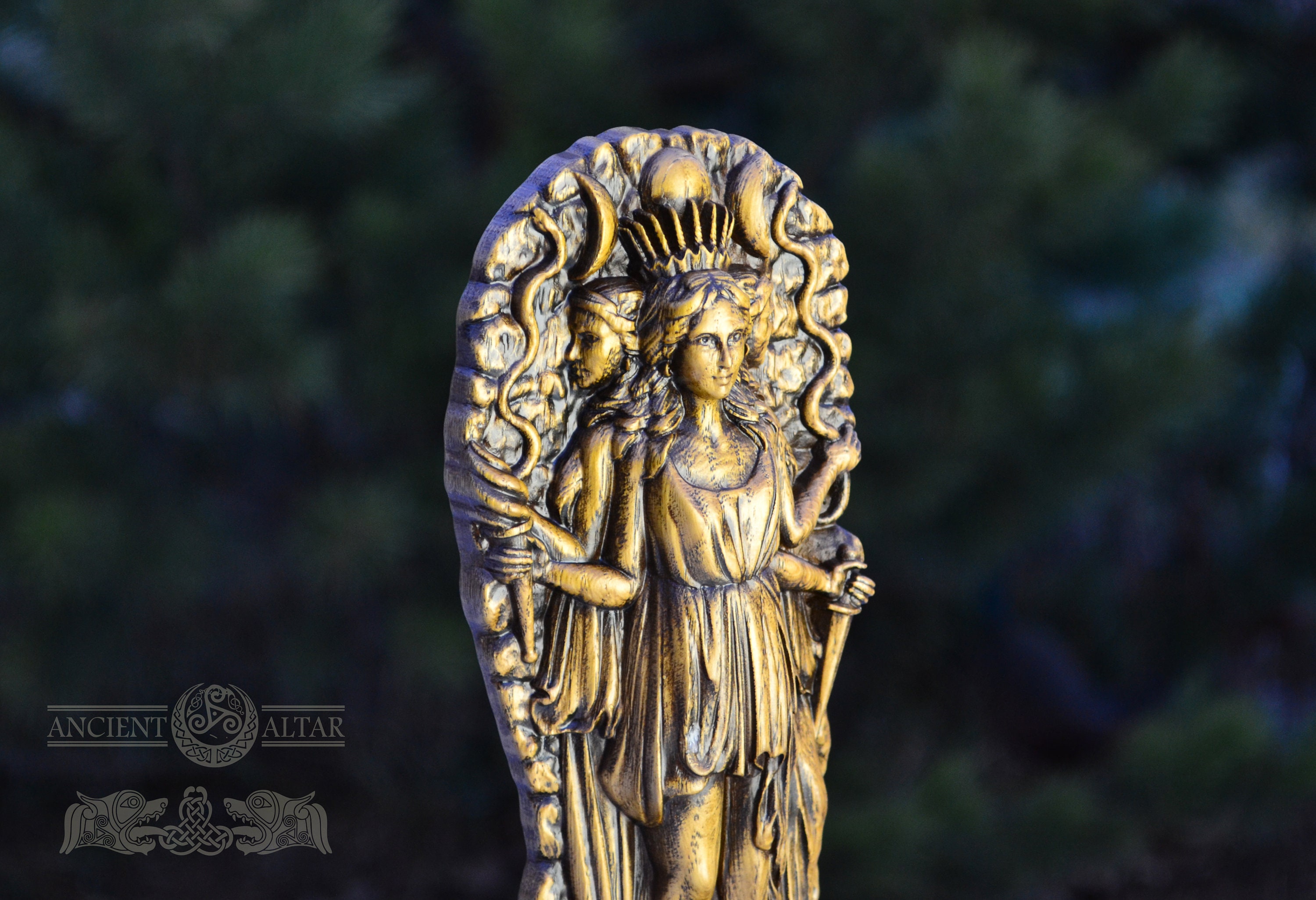Oak Hecate Statue – Greek Goddess Figurine, Pagan Altar Decor - Etsy