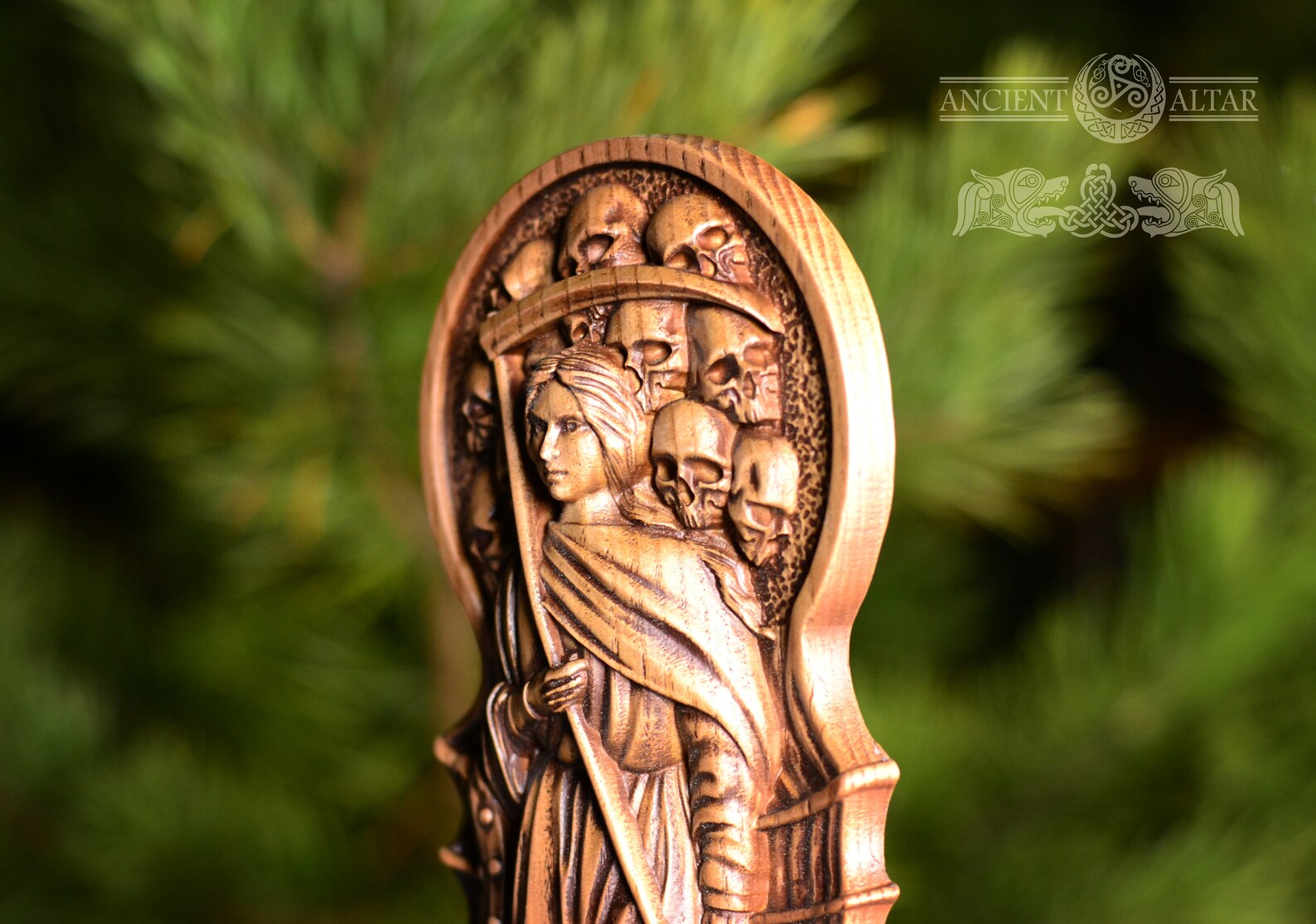 Oak Hel Statue – Norse Goddess of the Underworld Altar Decor - Etsy