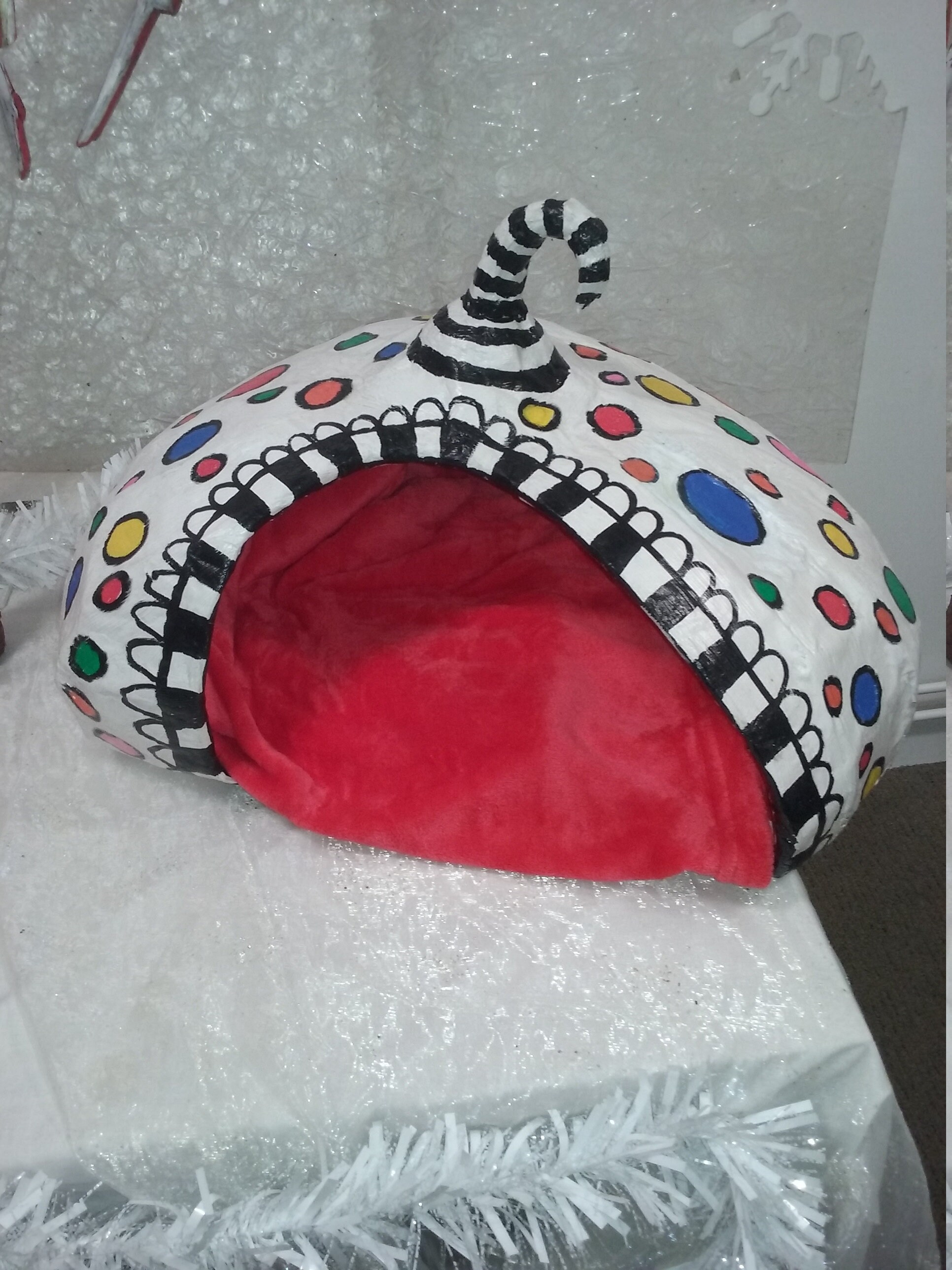 spotty-cat-pod-cat-cave-cat-house-handmade-one-of-a-kind-great-for