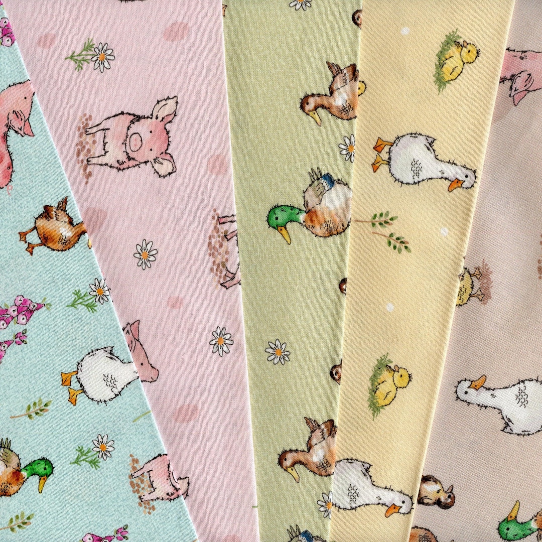 FARM ANIMALS Cotton Fabric for Sewing and Quilting. Ducks and Pigs ...