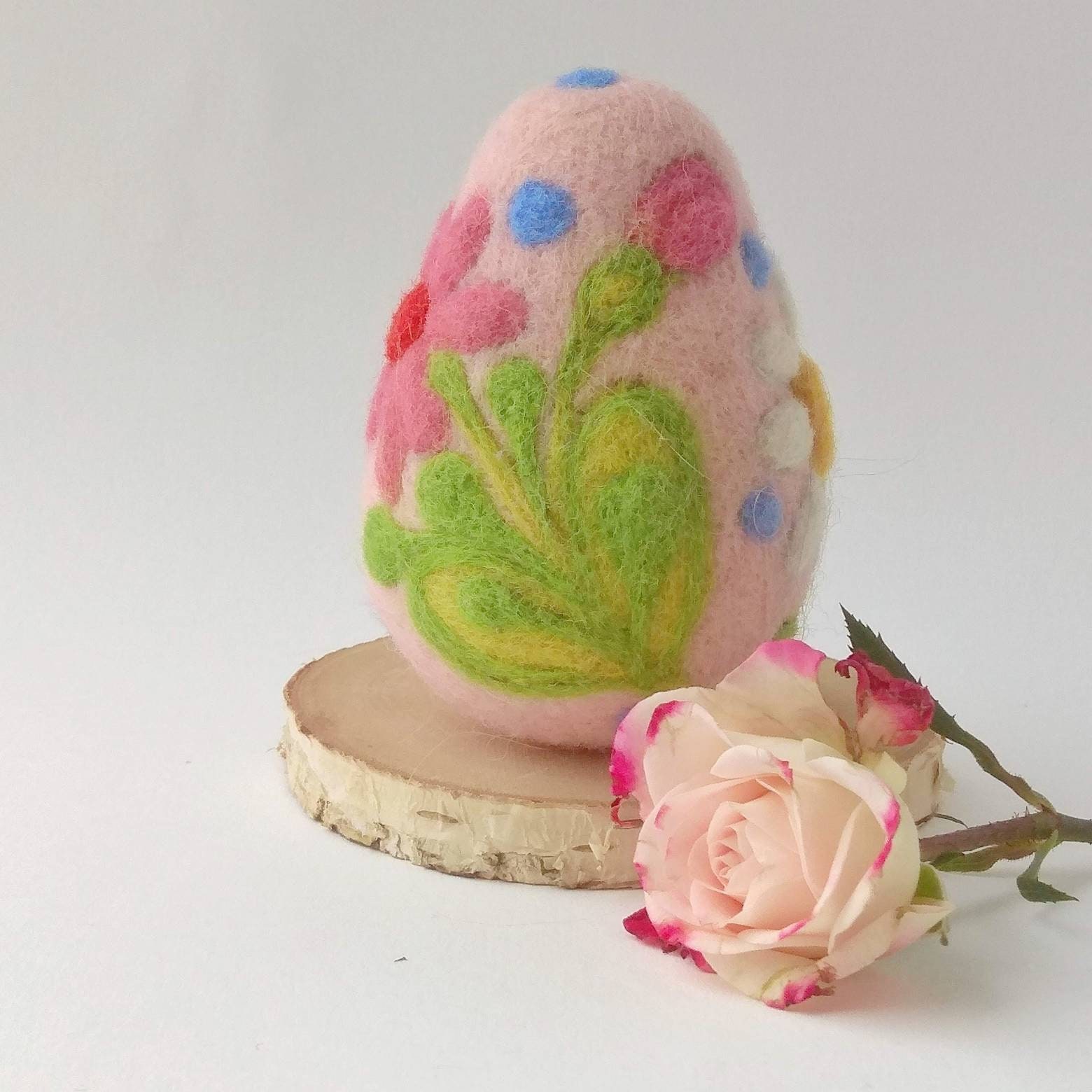 Pink felt egg Needle felted Easter eggs Felt Easter gift | Etsy