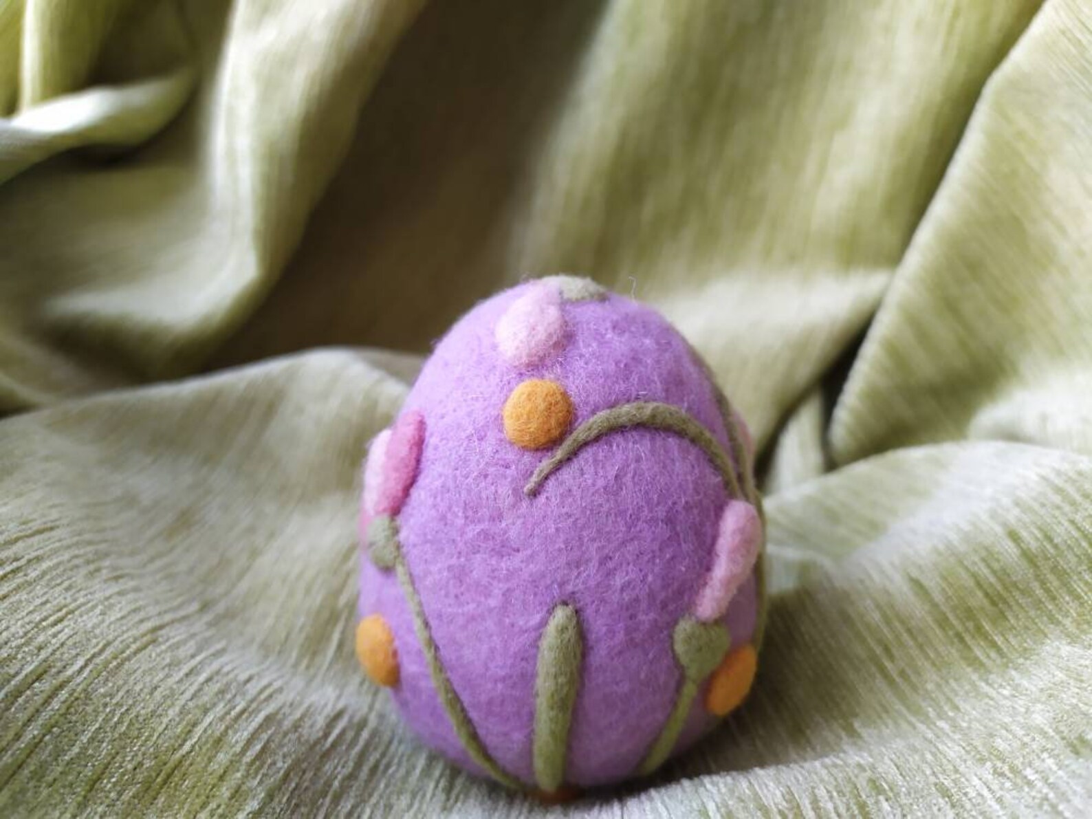 Needle Felted Easter Egg: Violet Wool Spring Decor - Etsy
