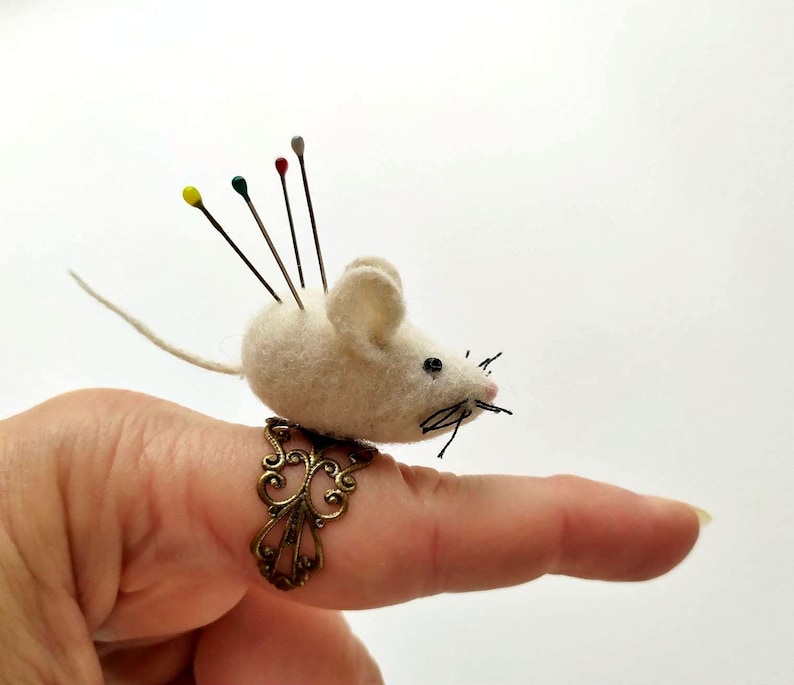 Mouse Needle Felted Pincushion Ring Unique Felt Gift for Sewing Mom - Etsy