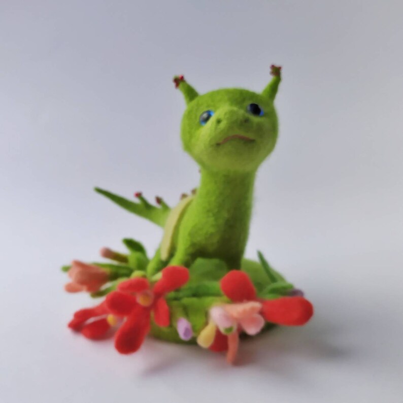 Little Felt Dragon / Dinosaur Figurine / Needle Felted Dragon / Unique ...