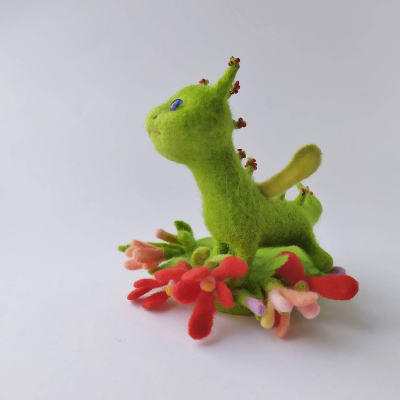 Little Felt Dragon / Dinosaur Figurine / Needle Felted Dragon / Unique ...