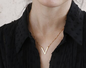 V Shape Necklace - Etsy