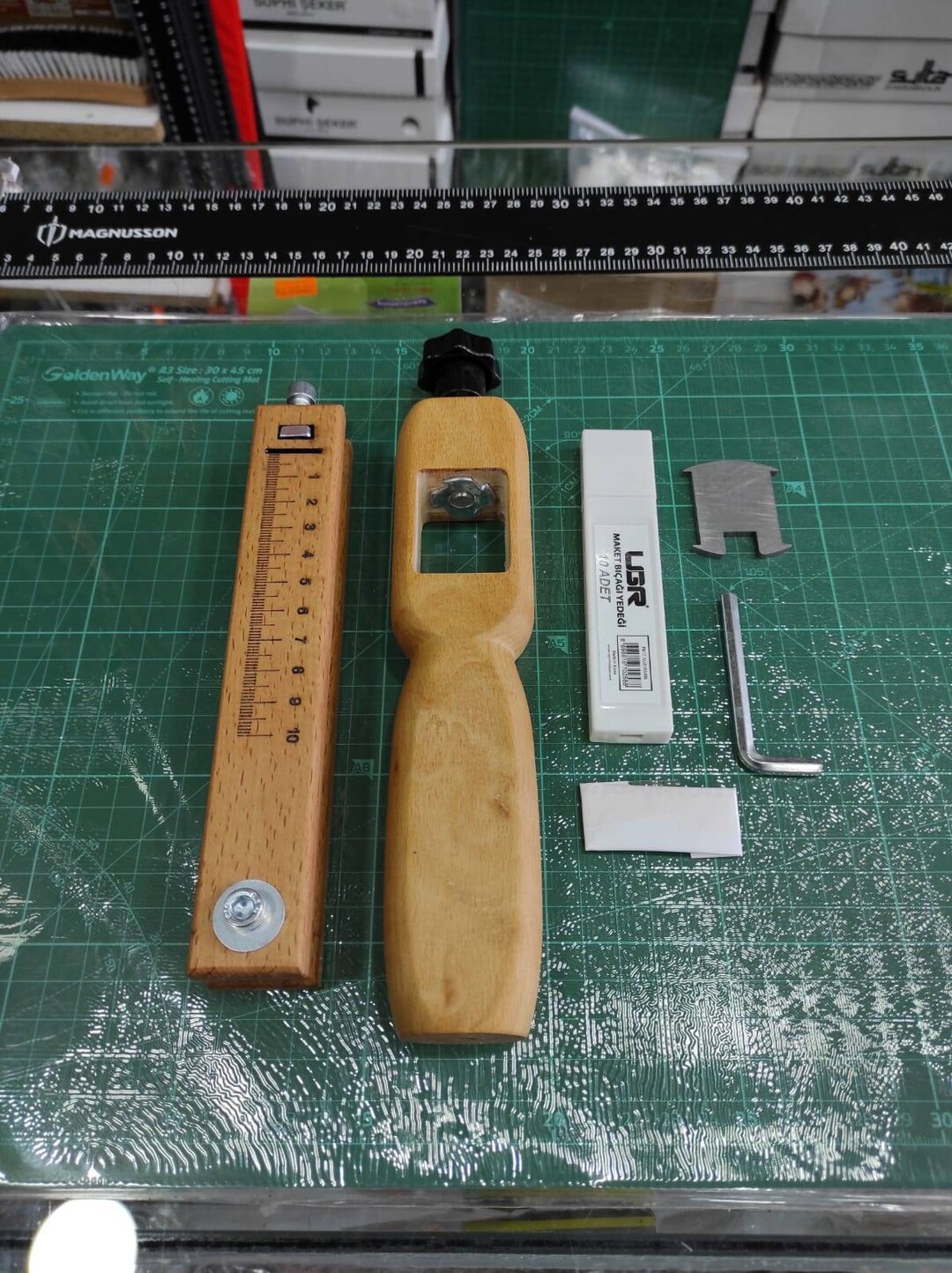 Leather Cutter + 33 Japan Cutter Knives - Wooden Cutting Tools ...