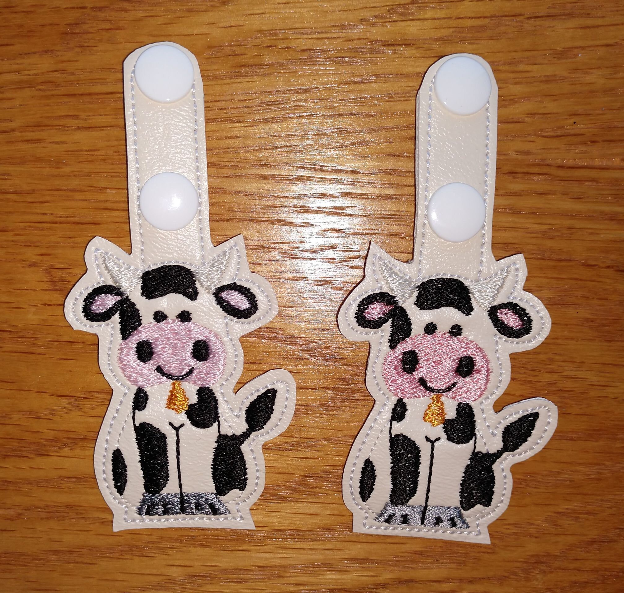 ITH Cow Key Fob Cow Bag Tag Cow Snap Tab Farm Machine - Etsy