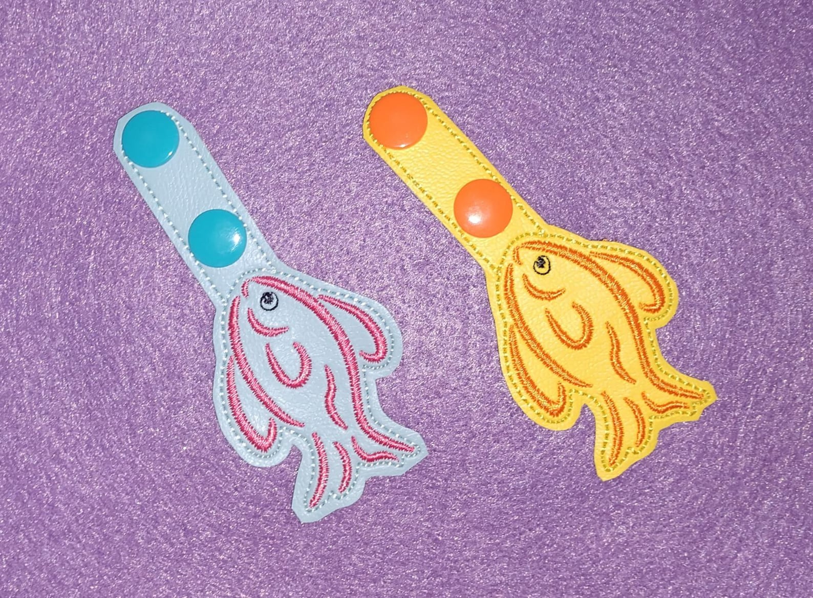 ITH Swirly Fish Key Fob - Fish Bag Tag - Vinyl Key Fob With Fish Snap ...