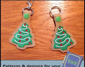 ITH Perfect Christmas Tree Key Fob, Christmas Bag Tag, Christmas Snap ...