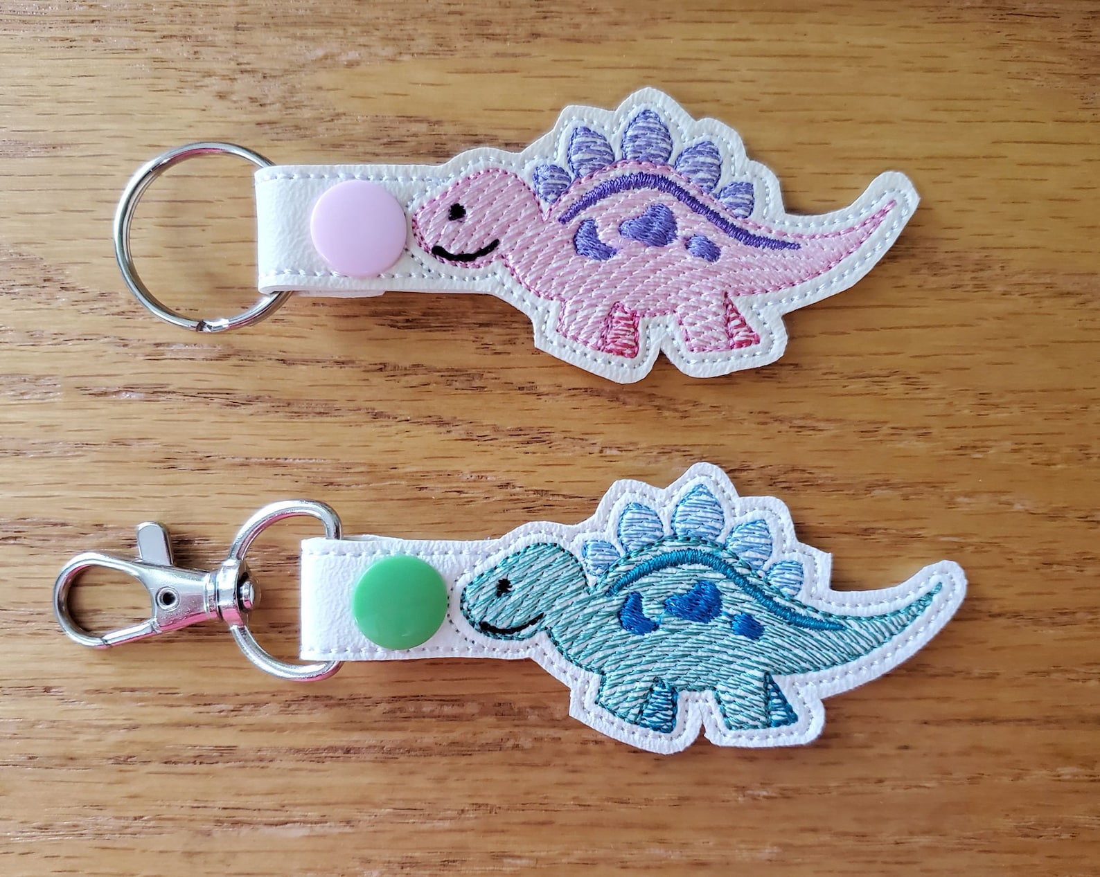 ITH Decker Dinosaur Key Fob - Dinosaur Bag Tag - Vinyl Key Fob - Snap ...