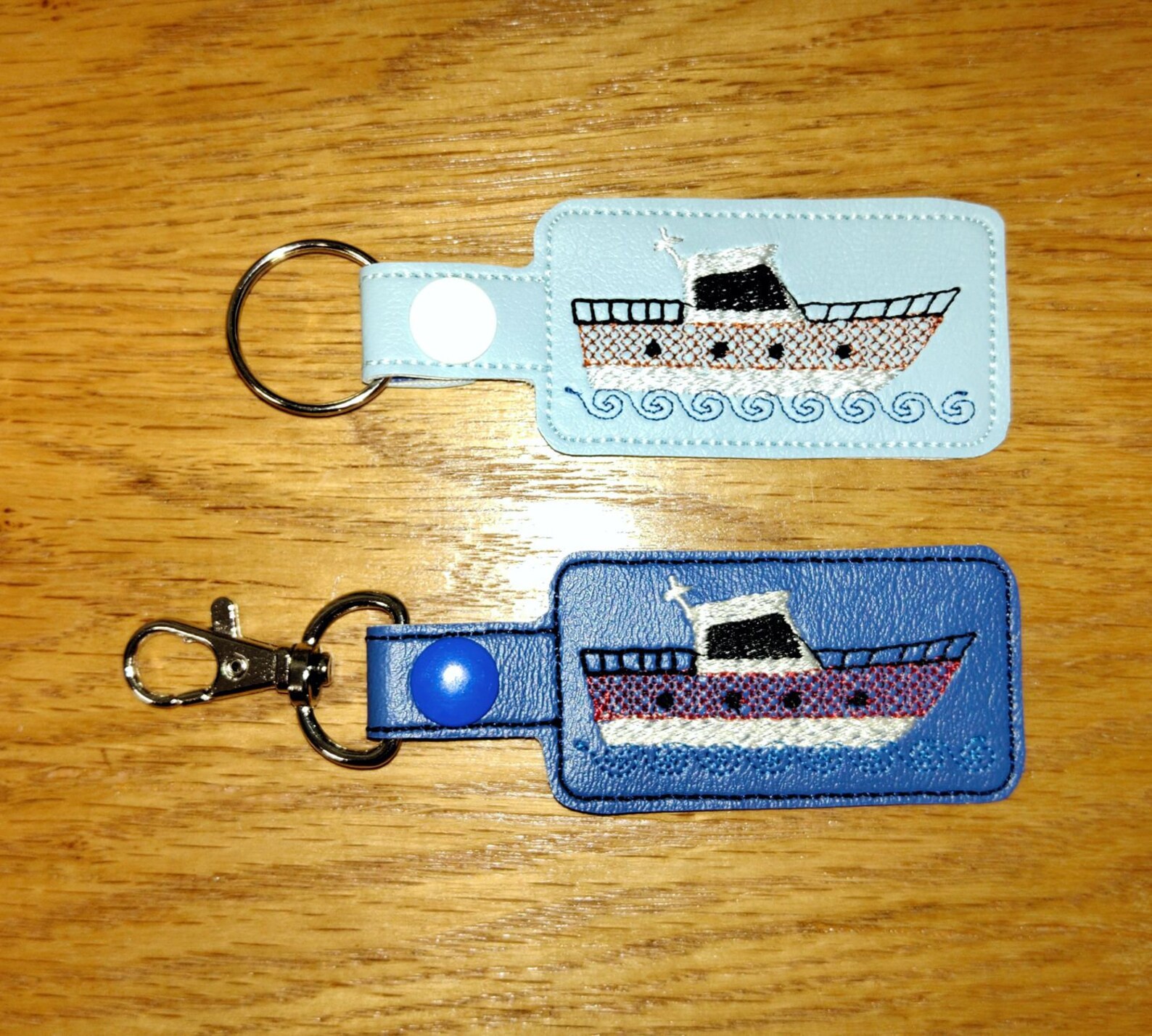 ITH Boating Life Key Fob - Vinyl Key Fob - Boat Bag Tag - Machine ...