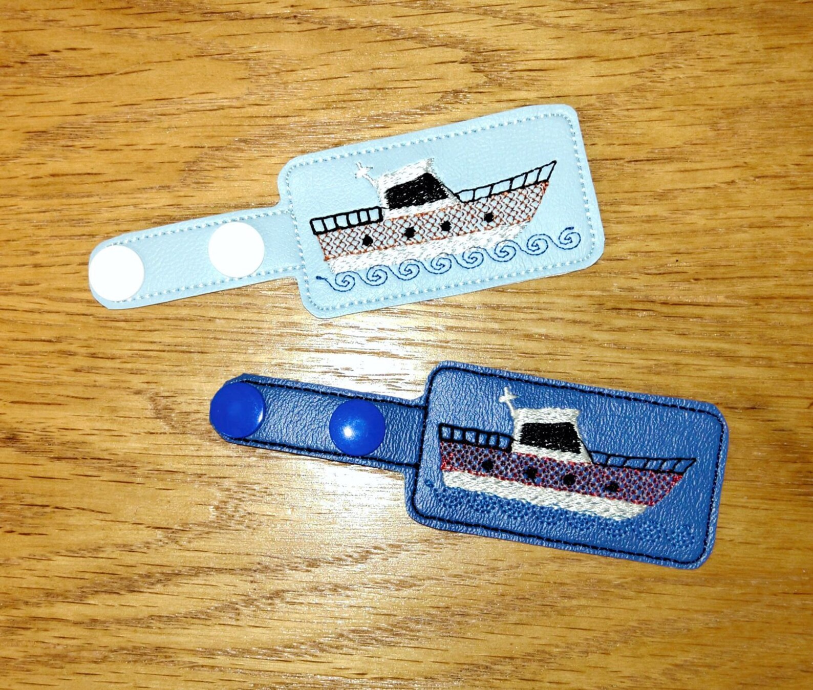 ITH Boating Life Key Fob - Vinyl Key Fob - Boat Bag Tag - Machine ...