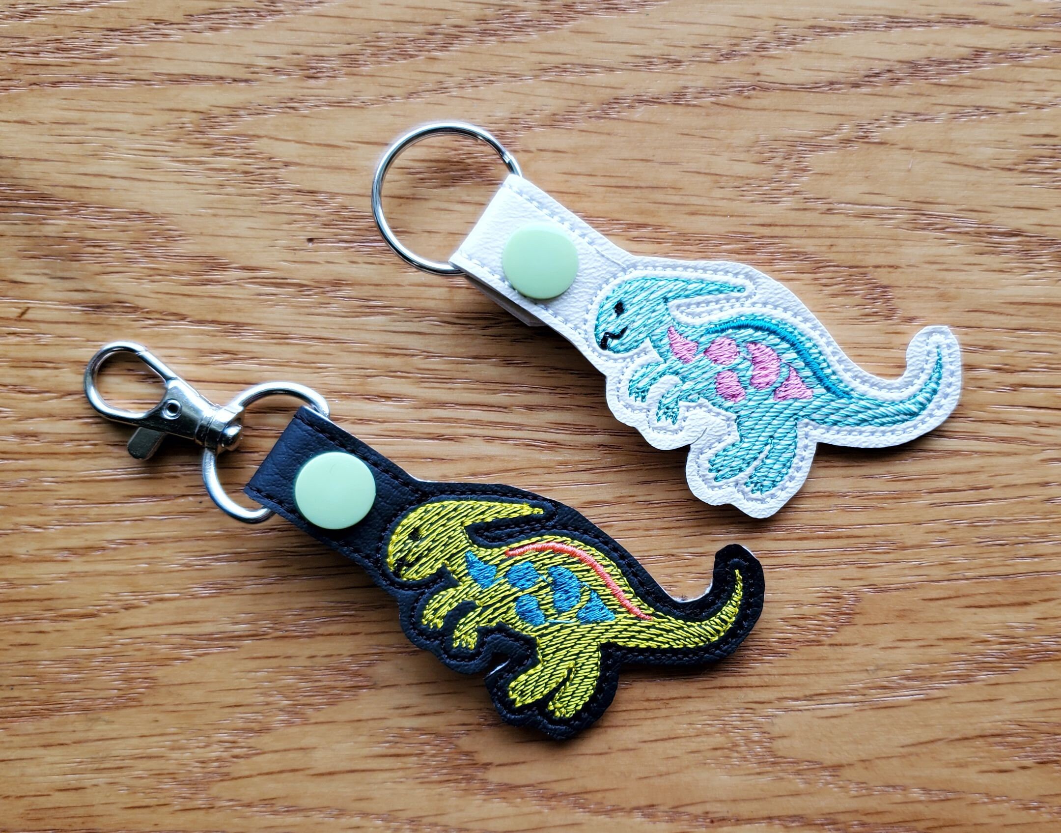 ITH Donnie Dinosaur Key Fob, Dinosaur Bag Tag, Dinosaur Snap Tab ...