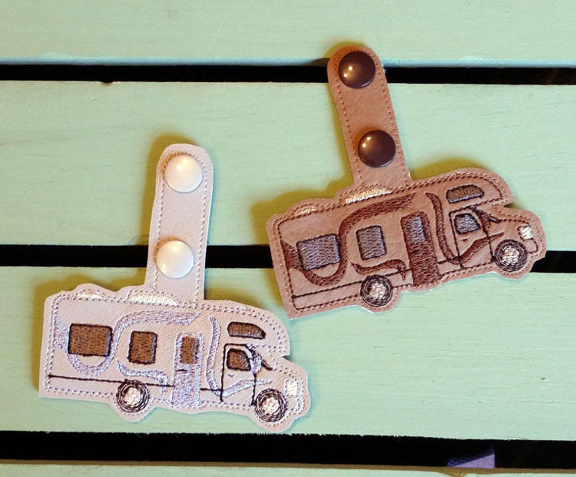 ITH Class C Camper Key Fob Camper Bag Tag Class C Key Fob | Etsy