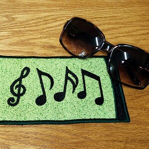 ITH Music Notes Eyeglasses Holder, Music Eyeglass Case, Music ...