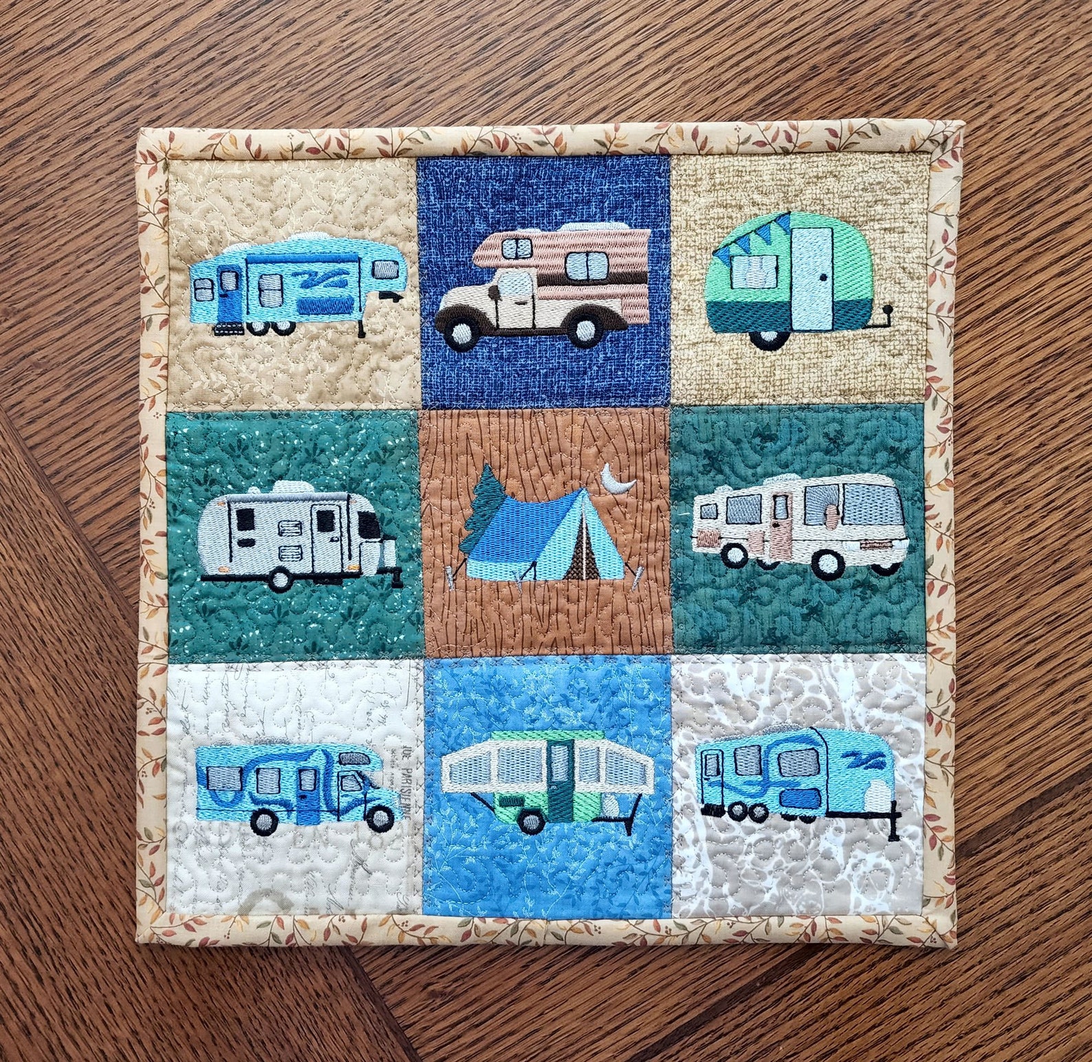 ITH Camping Mini Quilt, Vacation Embroidery, Camper Mini Quilt, Camping ...