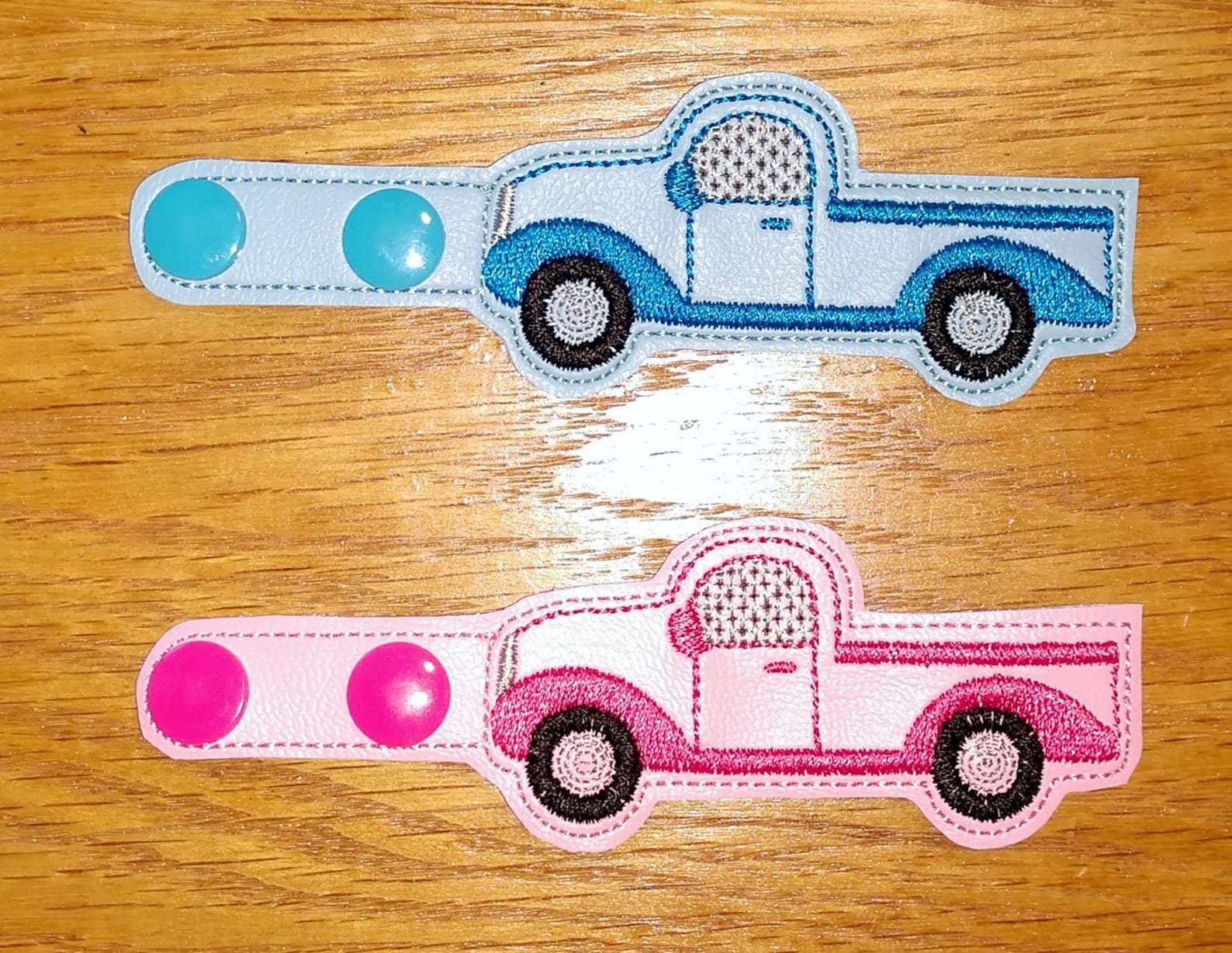 ITH Truck Key Fob, Truck Bag Tag, Truck Snap Tab, Vinyl Key Fob ...