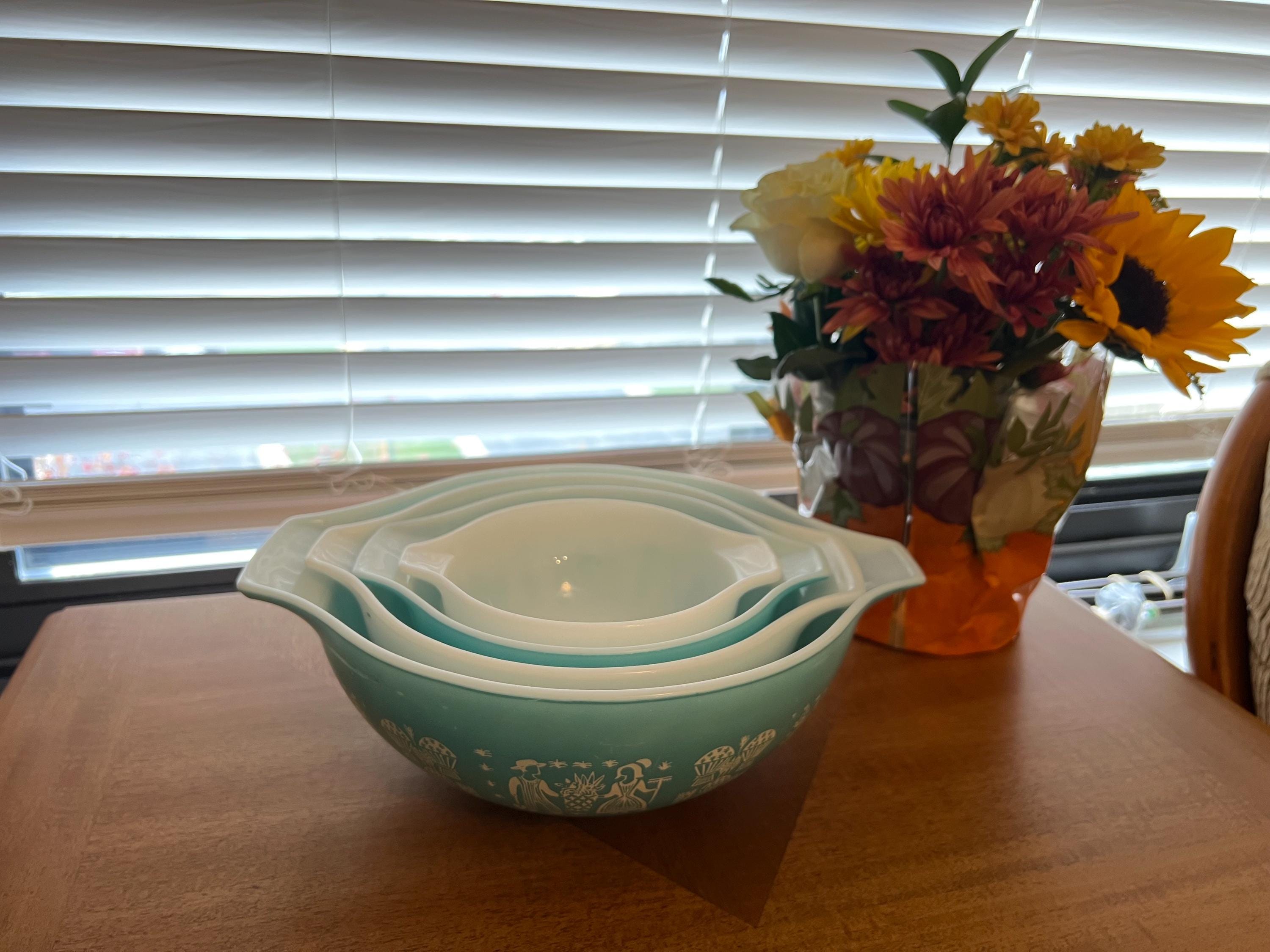 Pristine Quality- Pyrex Butterprint Amish Cinderella Mixing Bowl, Set ...