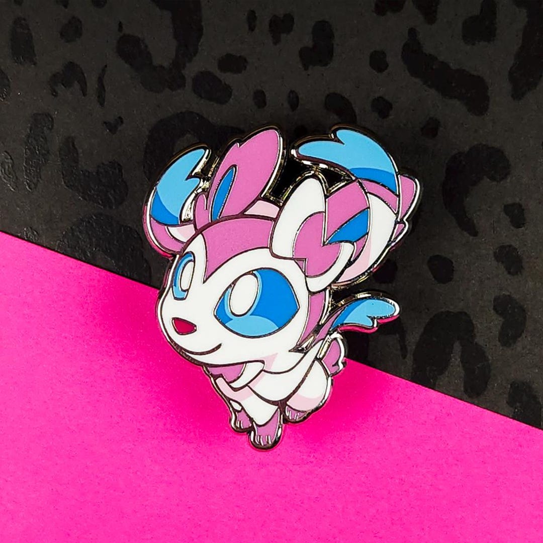 Sylveon Enamel Pin // Big Head Wide Angle Lens // GOOD DOG! Series - Etsy