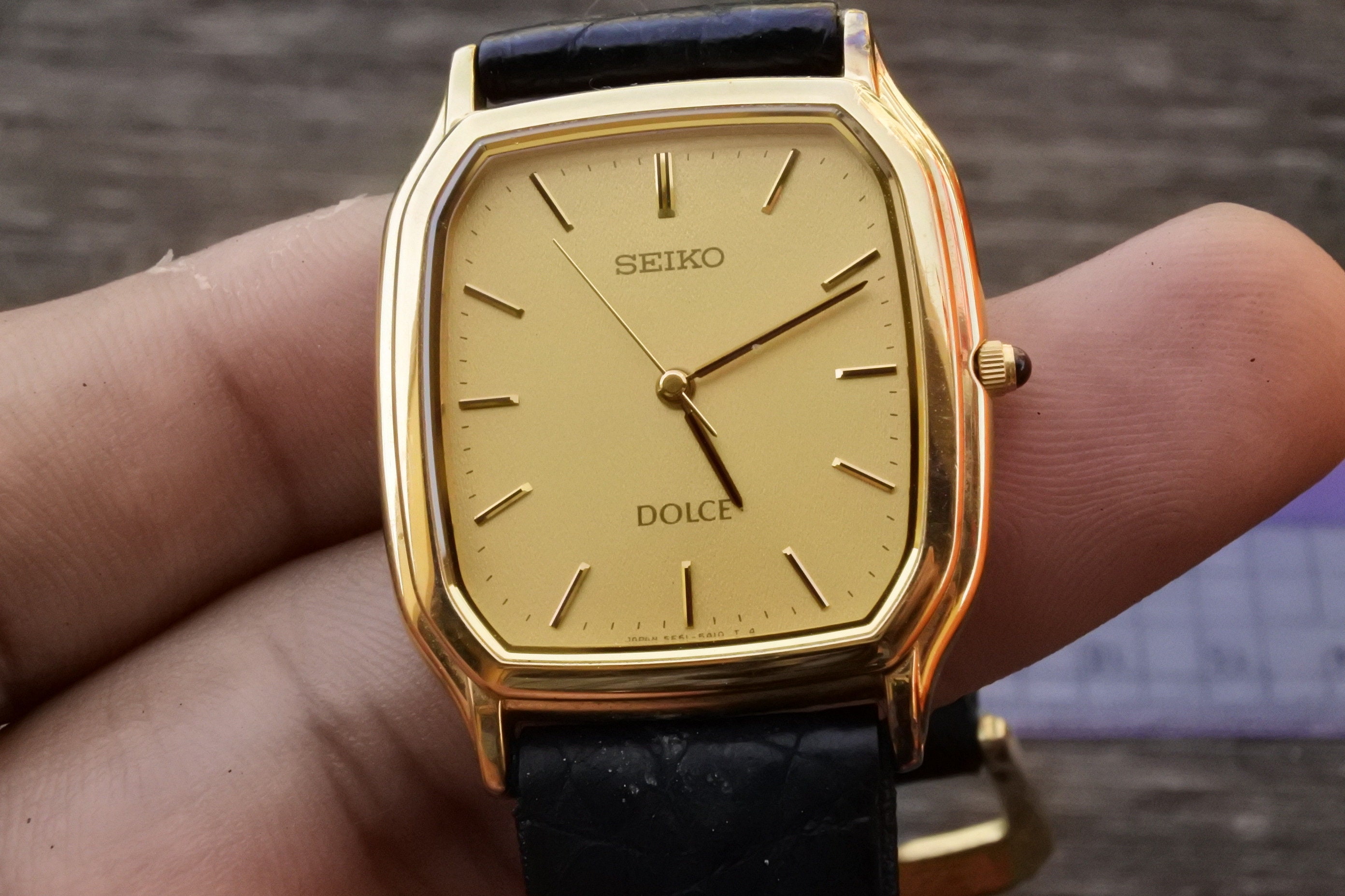 Vintage Seiko Dolce 5E61 5A10 Golden Dial Men Quartz Watch Japan Octagonal Shape 30mm All ...