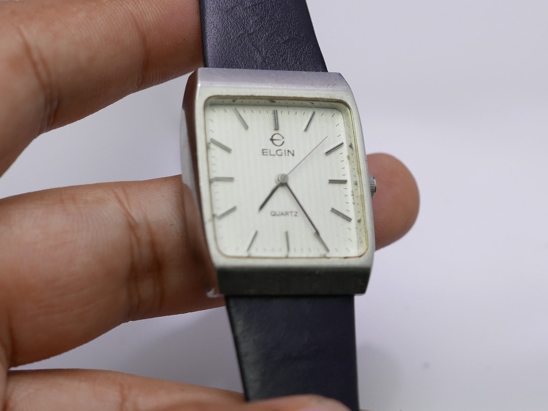 Vintage Citizen Elgin White Dial Unisex Quartz Wrist Watch Japan Square ...
