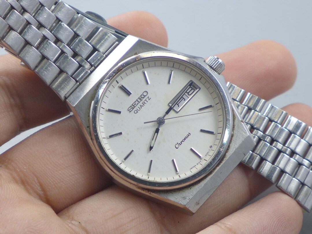 Vintage Seiko Chronos 8123 6320 White Dial Men Quartz Watch Japan JDM ...