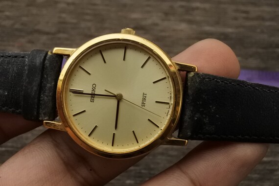 Vintage Seiko Spirit 7N01 7060 Yellow Dial Men Quart… - Gem