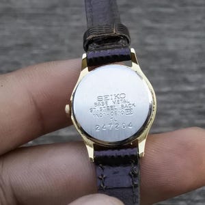 Vintage Seiko 1N01 0E10 Yellow Dial Lady Quartz Watch Japan Round Shape 21mm - Etsy