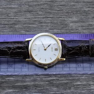 Vintage Seiko 4N20 0092 Textured Dial Lady Quartz Watch Japan Round ...