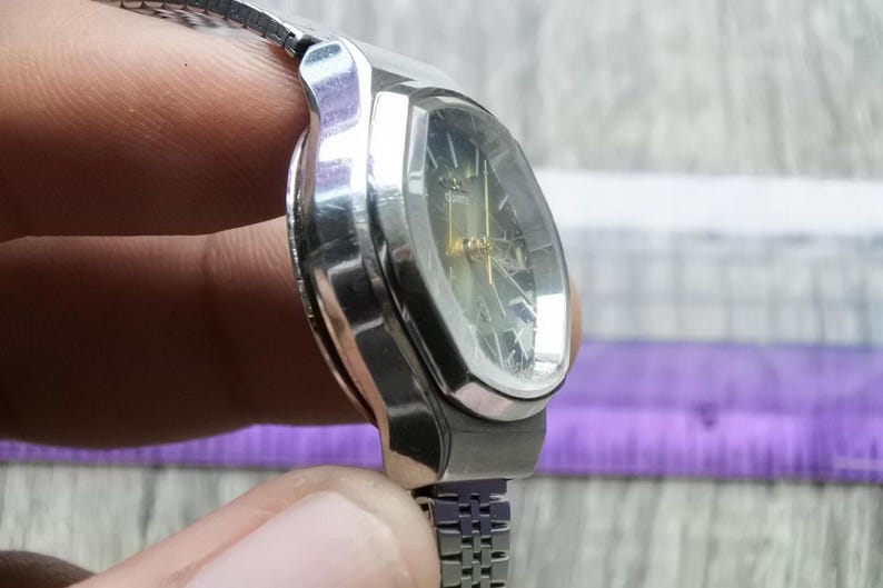 Vintage Citizen Kanji Date Green Dial Lady Quartz Watch Japan Cushion ...