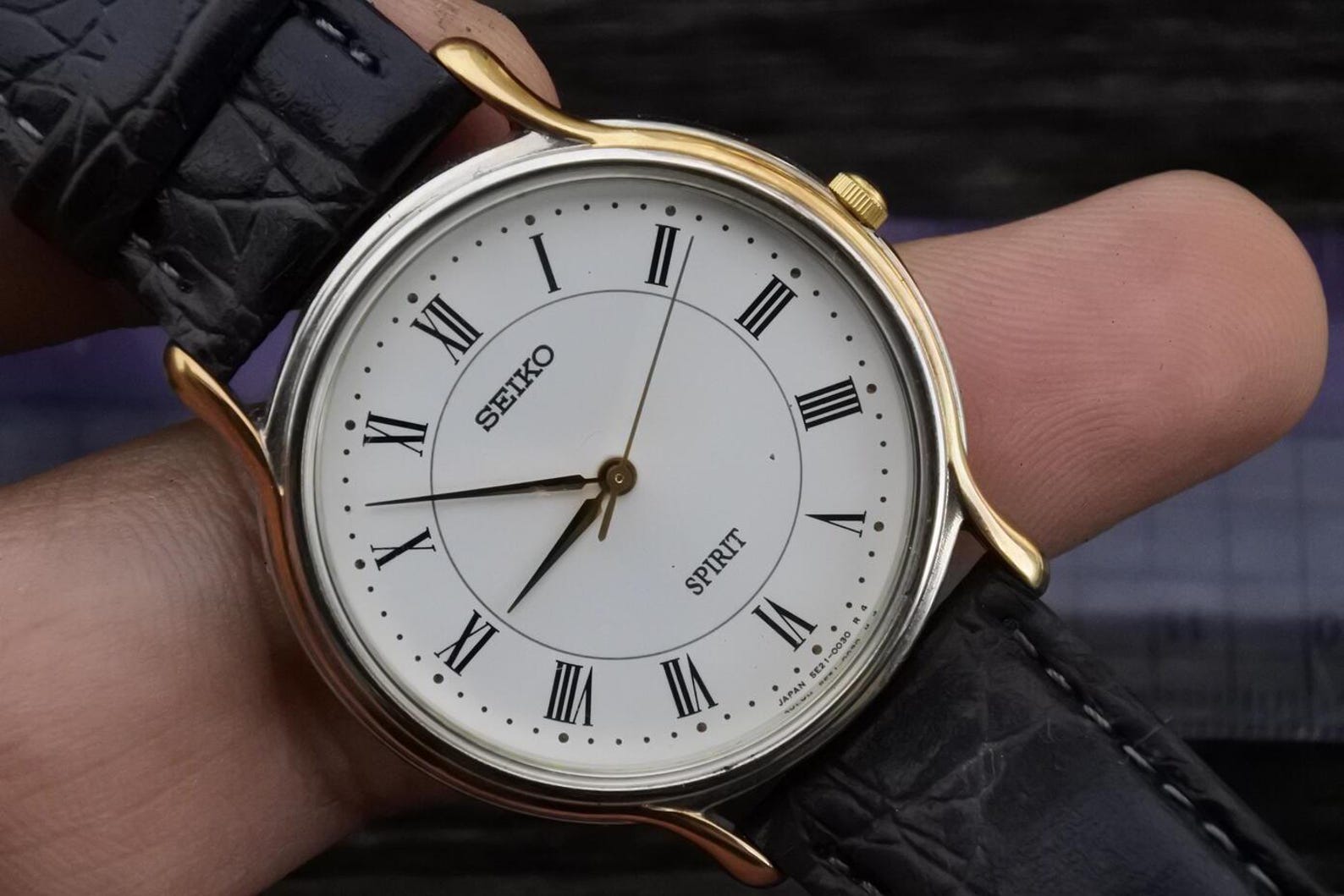 Vintage Seiko Spirit 5E21 0010 Roman Numeral Dial Men Quartz Watch ...