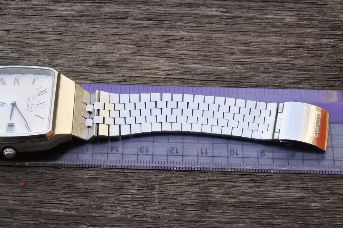 Vintage Seiko 0842 5010 Textured Dial Men Quartz Watch Japan Square ...