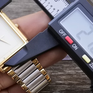 Vintage Seiko Gold Plated 9021 5300 Stone Dial Men Quartz Watch Japan Square Tank Shape 28mm - Etsy