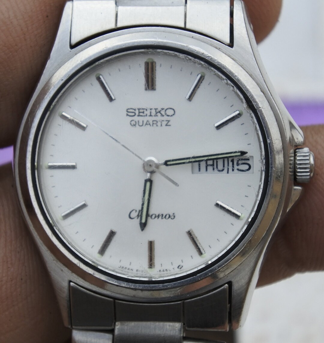 Vintage Seiko Chronos 8123 6310 White Dial Men Quartz Wristwatch Japan ...
