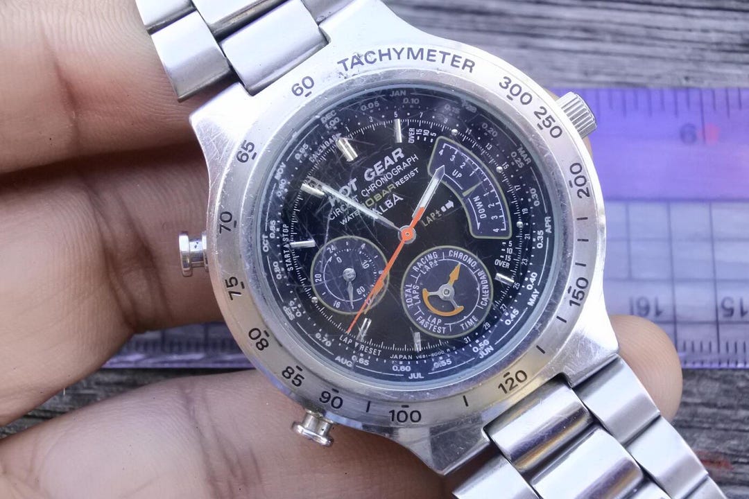Vintage Alba Hotgear 1/100 Alarm Chronograph V681 6000 Men Quartz Watch ...