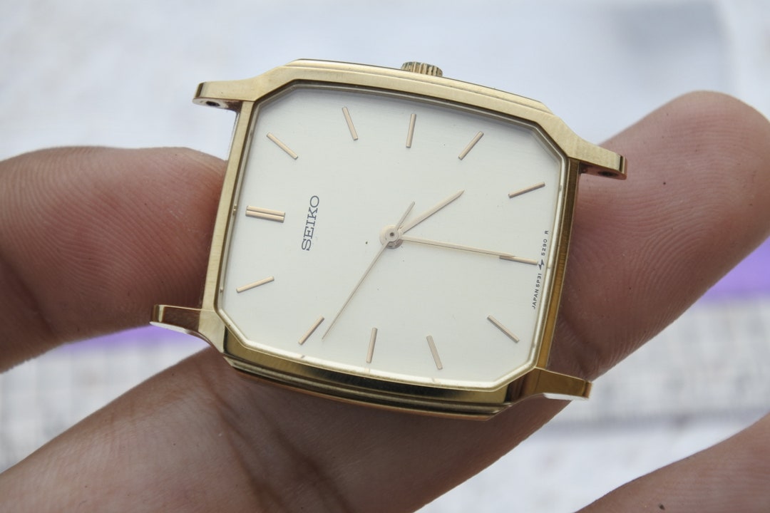 Vintage Seiko Gold Plated 5P31 5190 Yellow Dial Men Quartz Wristwatch ...