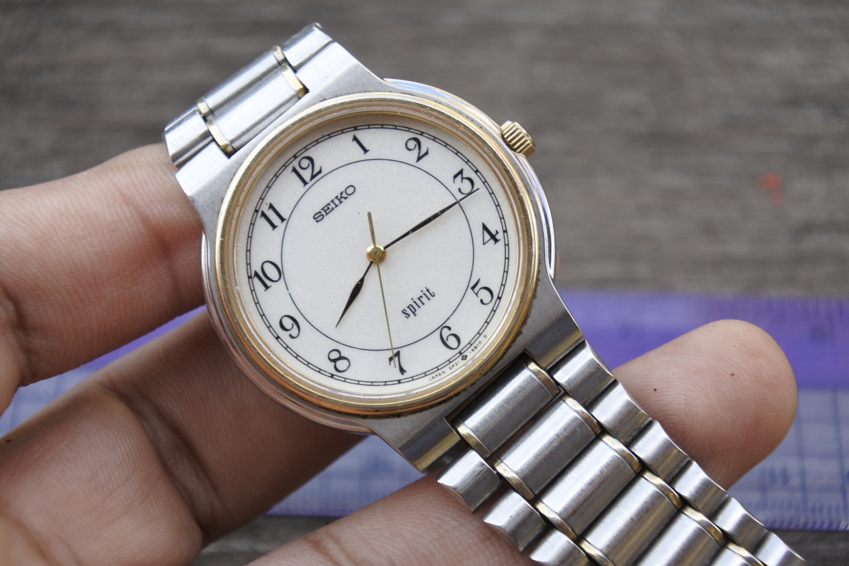 Vintage Seiko Spirit 5P31 6A50 Yellow Dial Men Quartz Wristwatch Japan ...